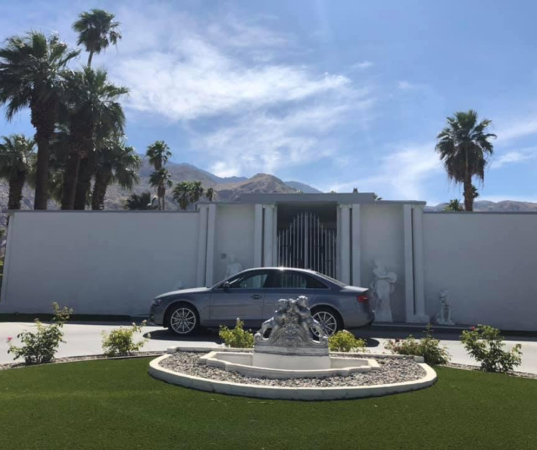 liberace house in palm springs - LA Dreaming